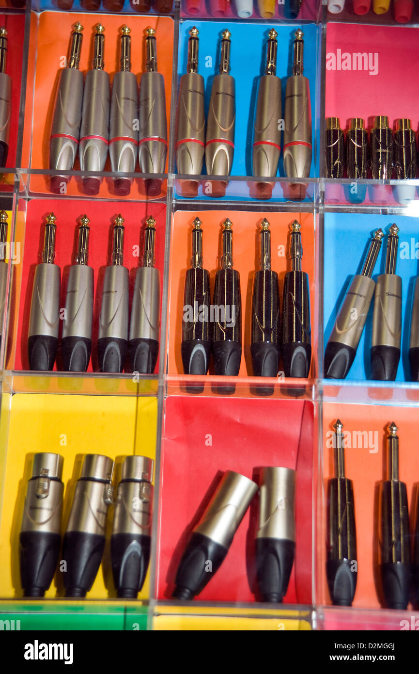 Electronic instruments hi-res stock photography and images - Alamy