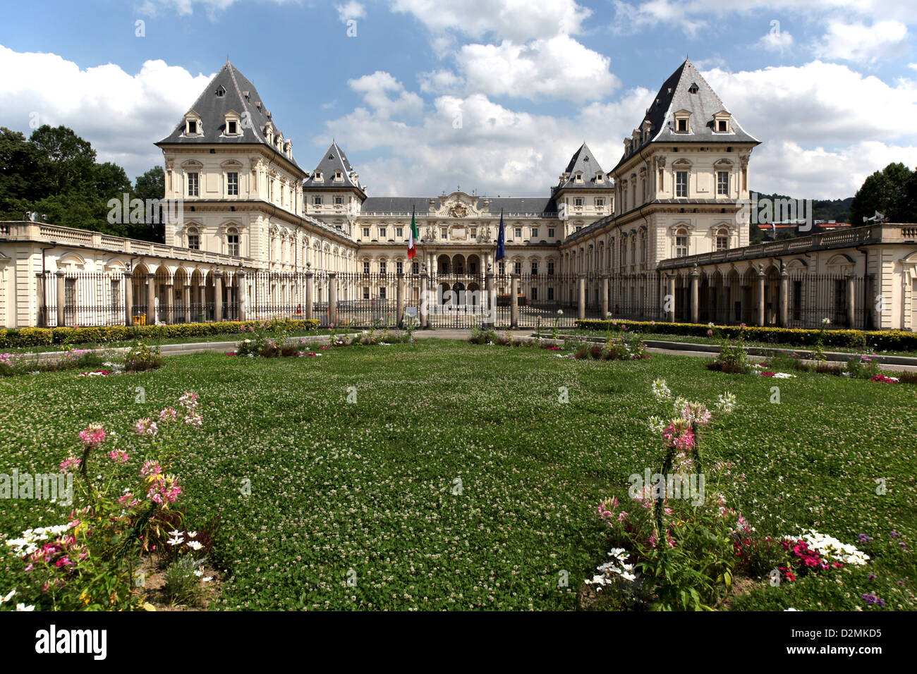 The Castle of Valentino (Castello del Valentino) in Turin Stock Photo ...