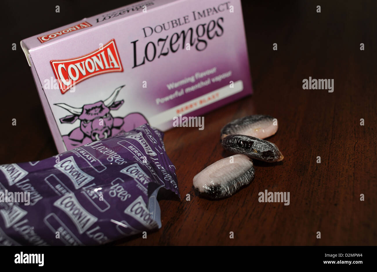 Covonia menthol berry flavoured lozenges to help with a cough and sore ...