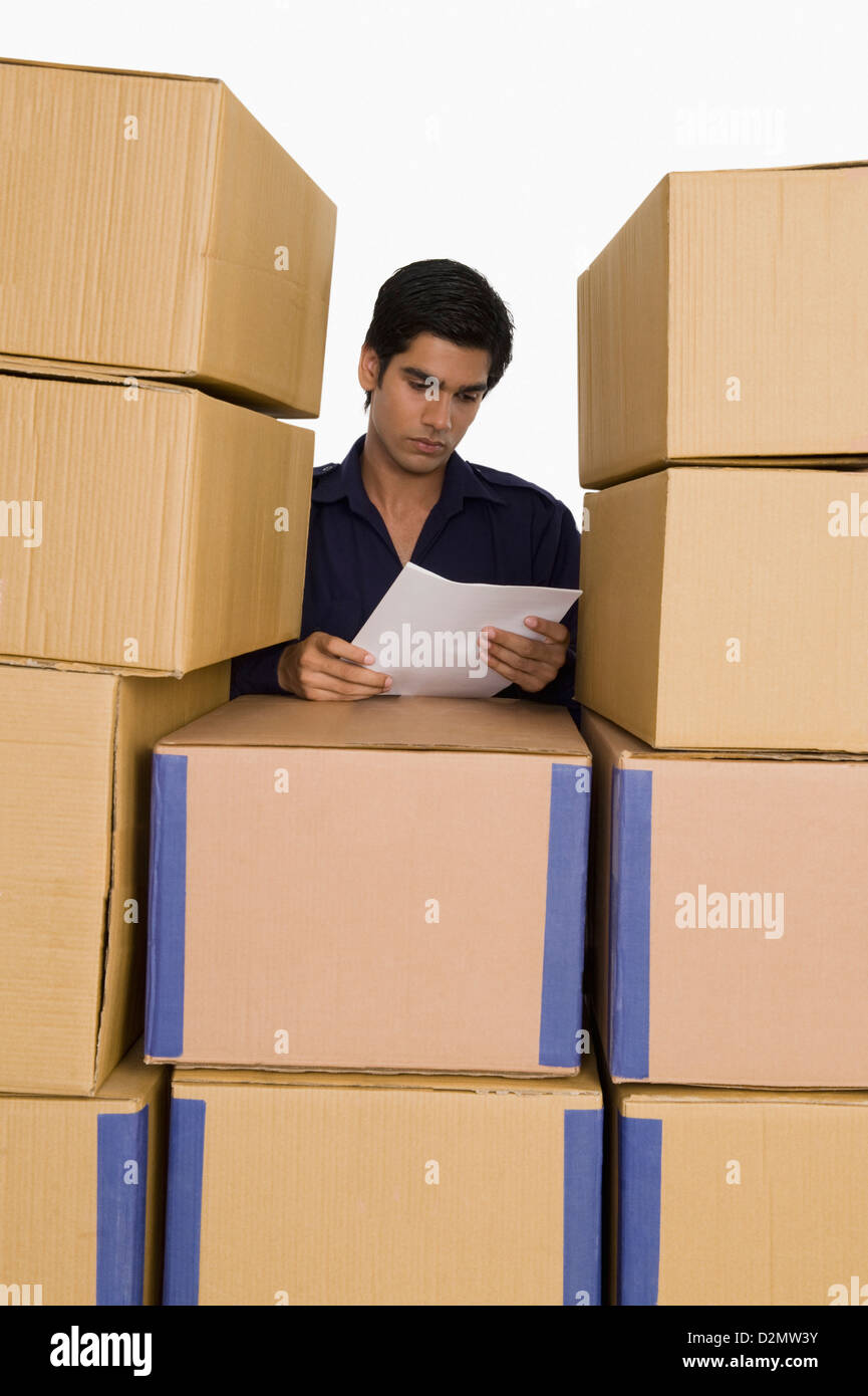 Store incharge hi-res stock photography and images - Alamy