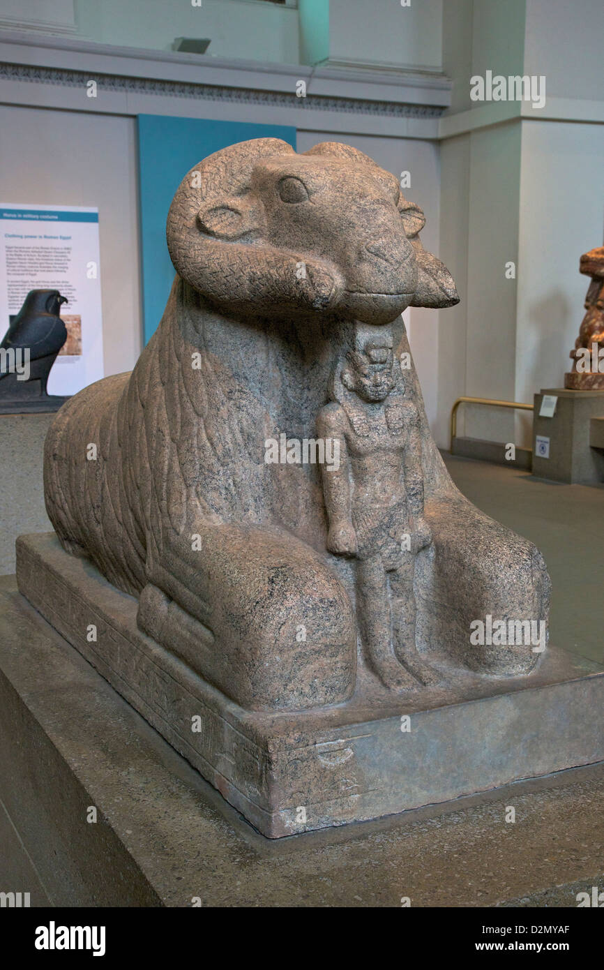 King taharqa hi-res stock photography and images - Alamy