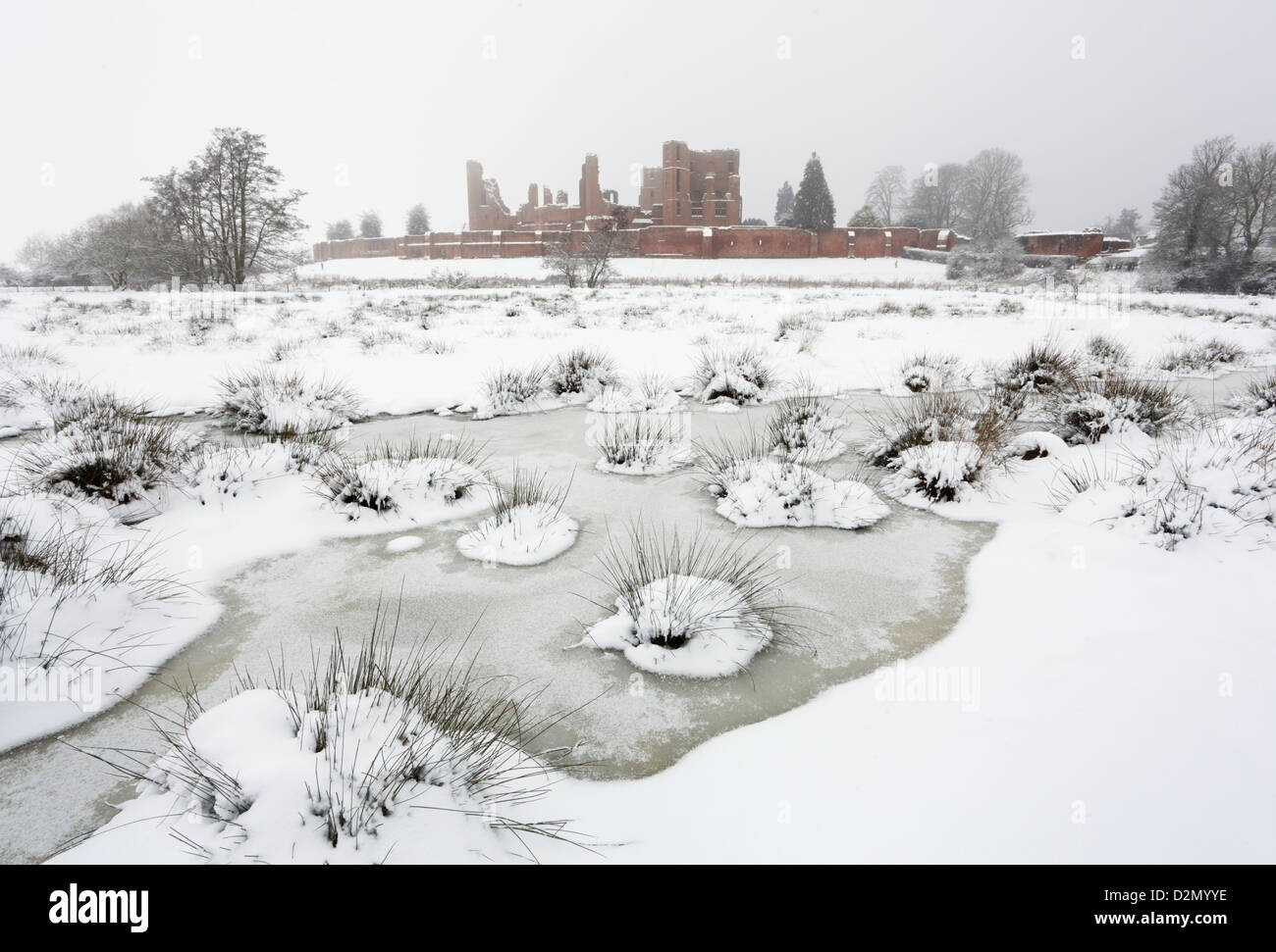 Kenilworth castle hi-res stock photography and images - Alamy