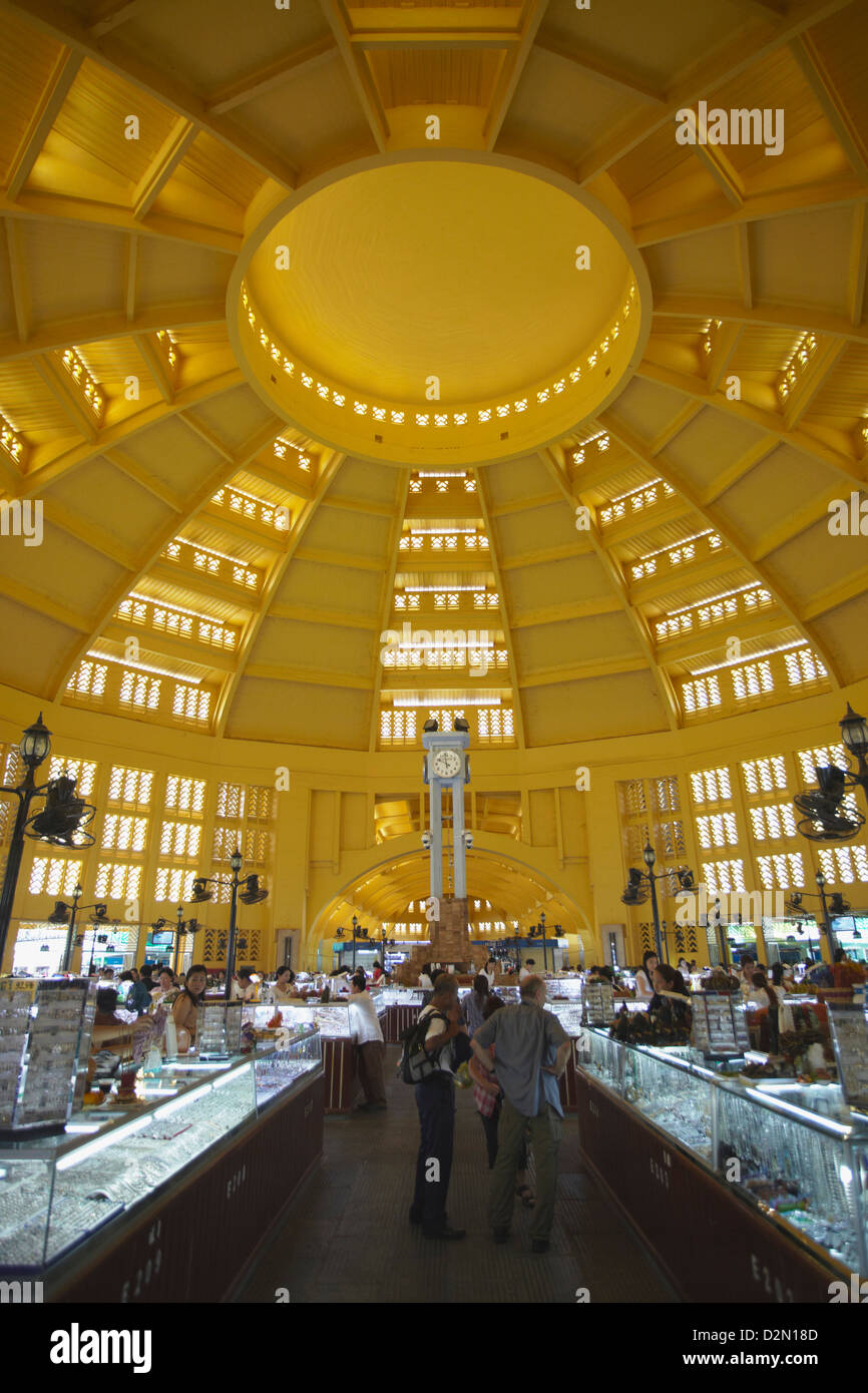 Central market interior hi-res stock photography and images - Alamy