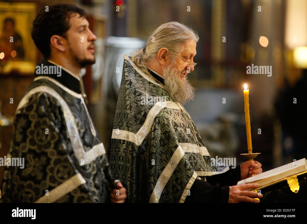 Orthodox priests of russia hi-res stock photography and images - Alamy