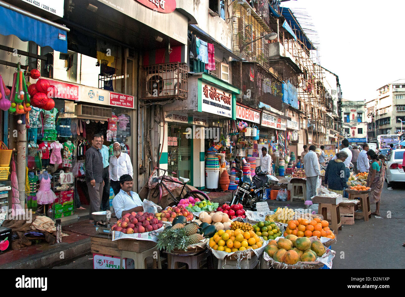 India mumbai bombay colaba hi-res stock photography and images - Alamy