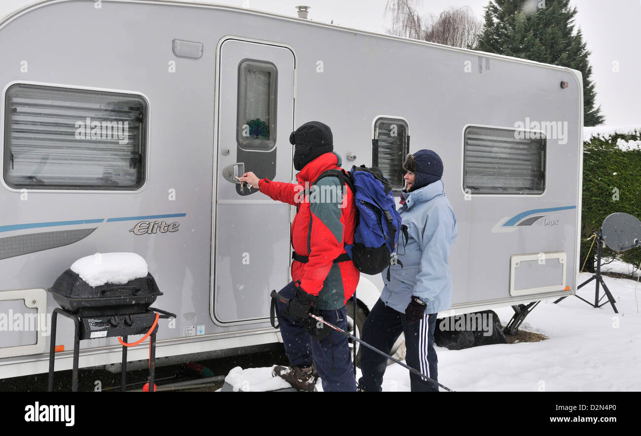 Couple caravan hi-res stock photography and images - Alamy