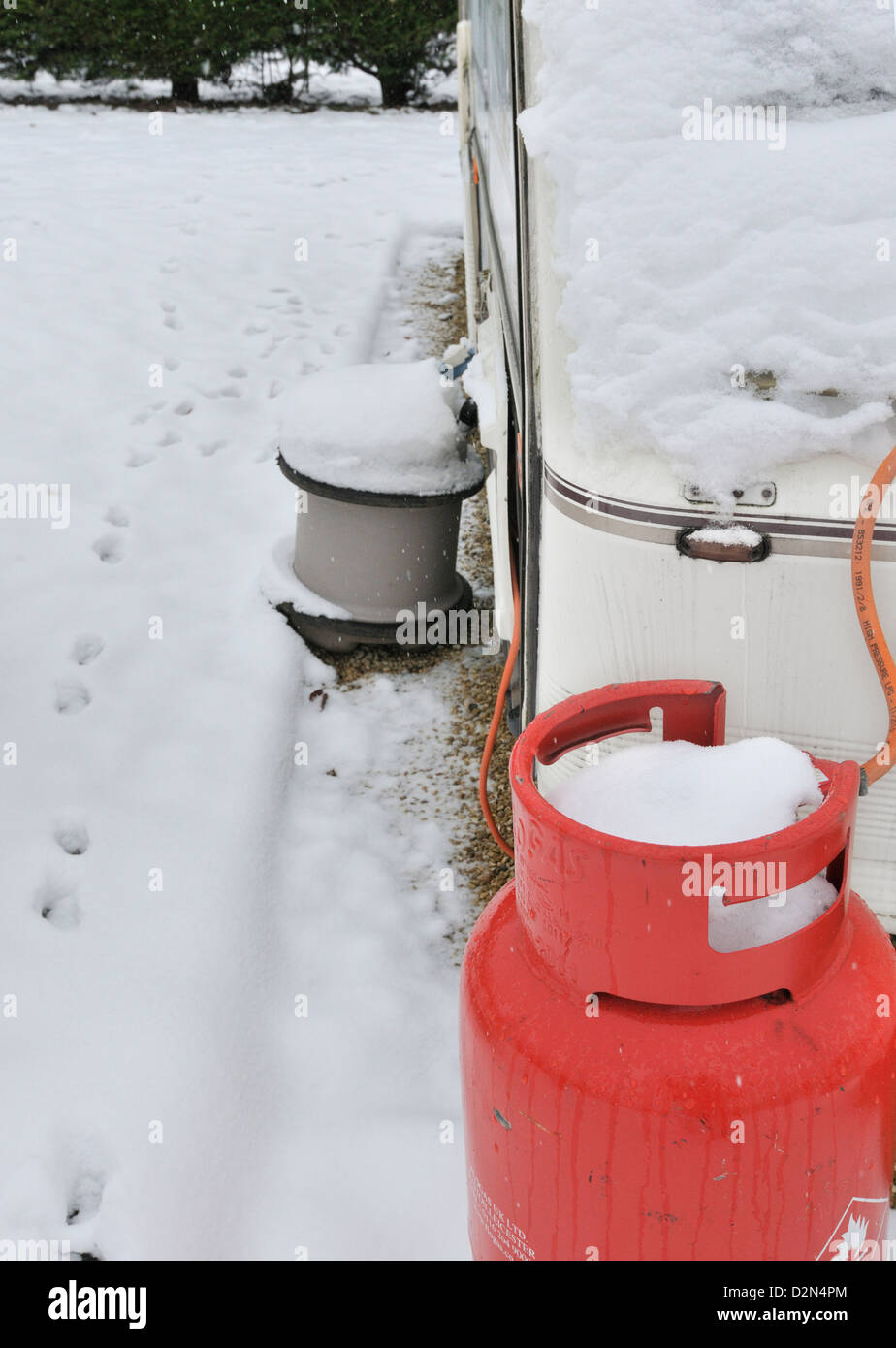 Covered water tank hi-res stock photography and images - Alamy