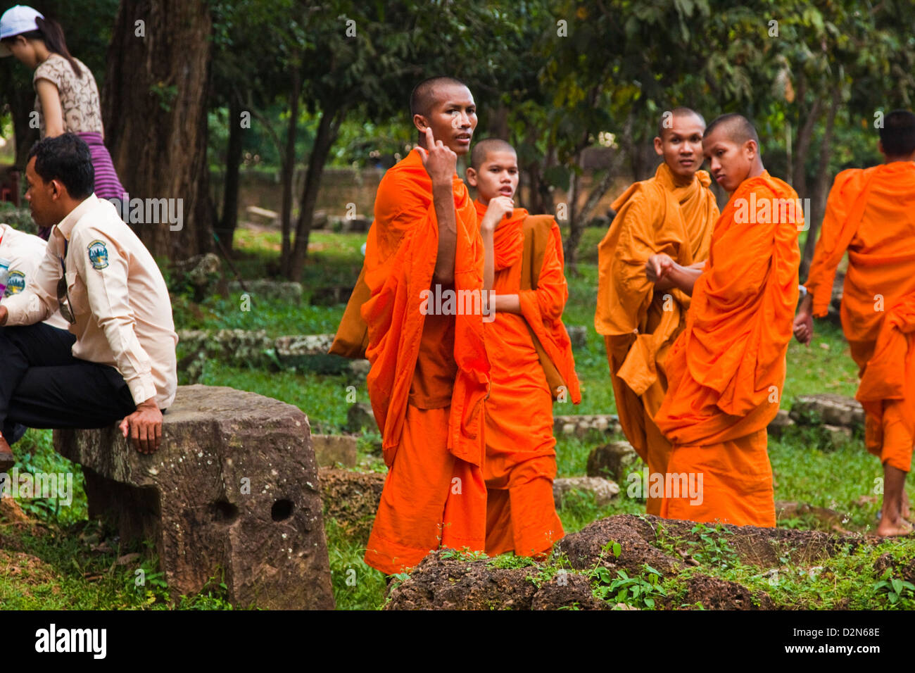 Monks at Angkor temples Stock Photo - Alamy