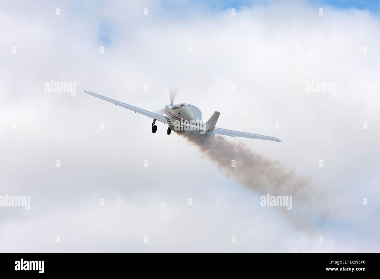 Airplane take off smoke hi-res stock photography and images - Alamy