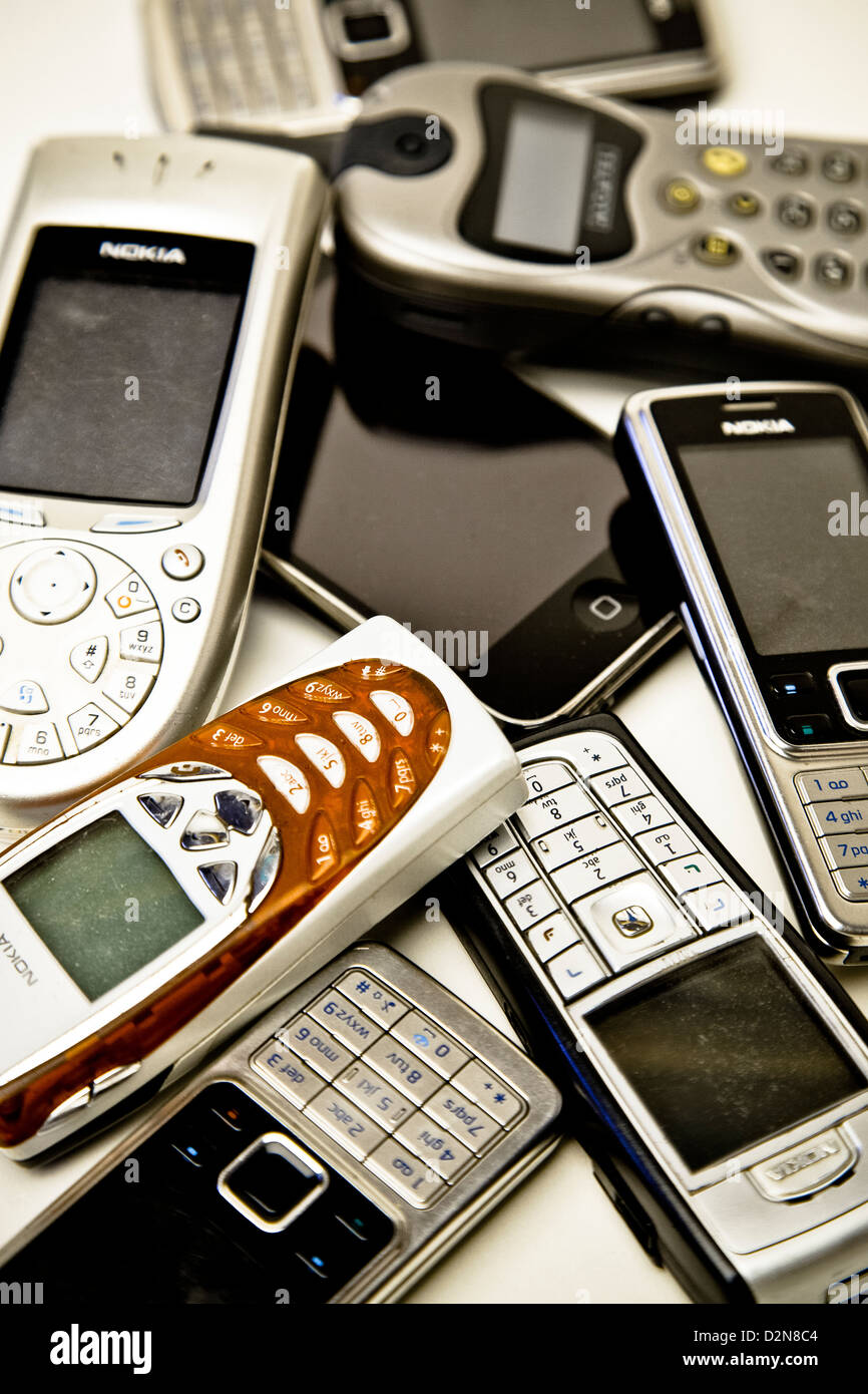 Old fashioned phones hi-res stock photography and images - Alamy