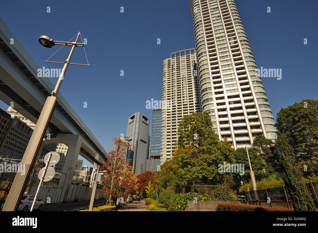 Office block flyover hi-res stock photography and images - Alamy