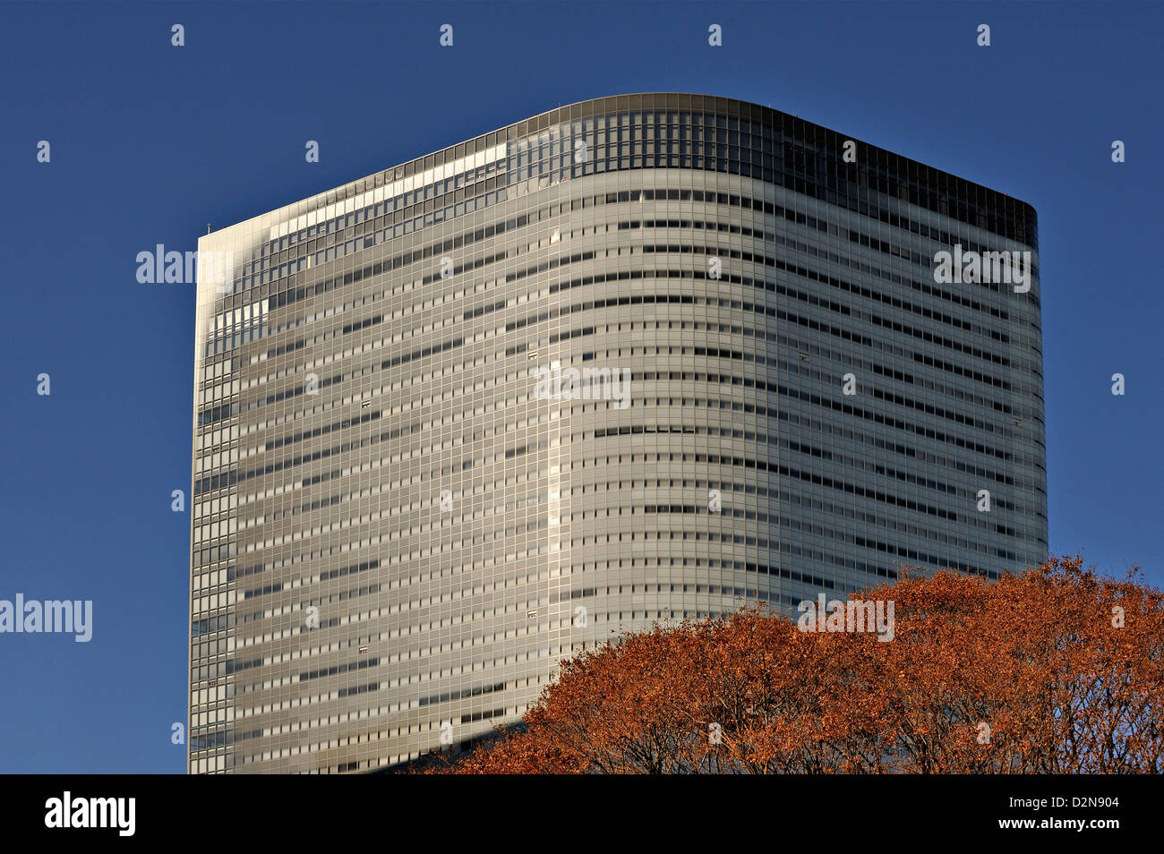 Modern offices in Tokyo's financial district, Japan Stock Photo - Alamy