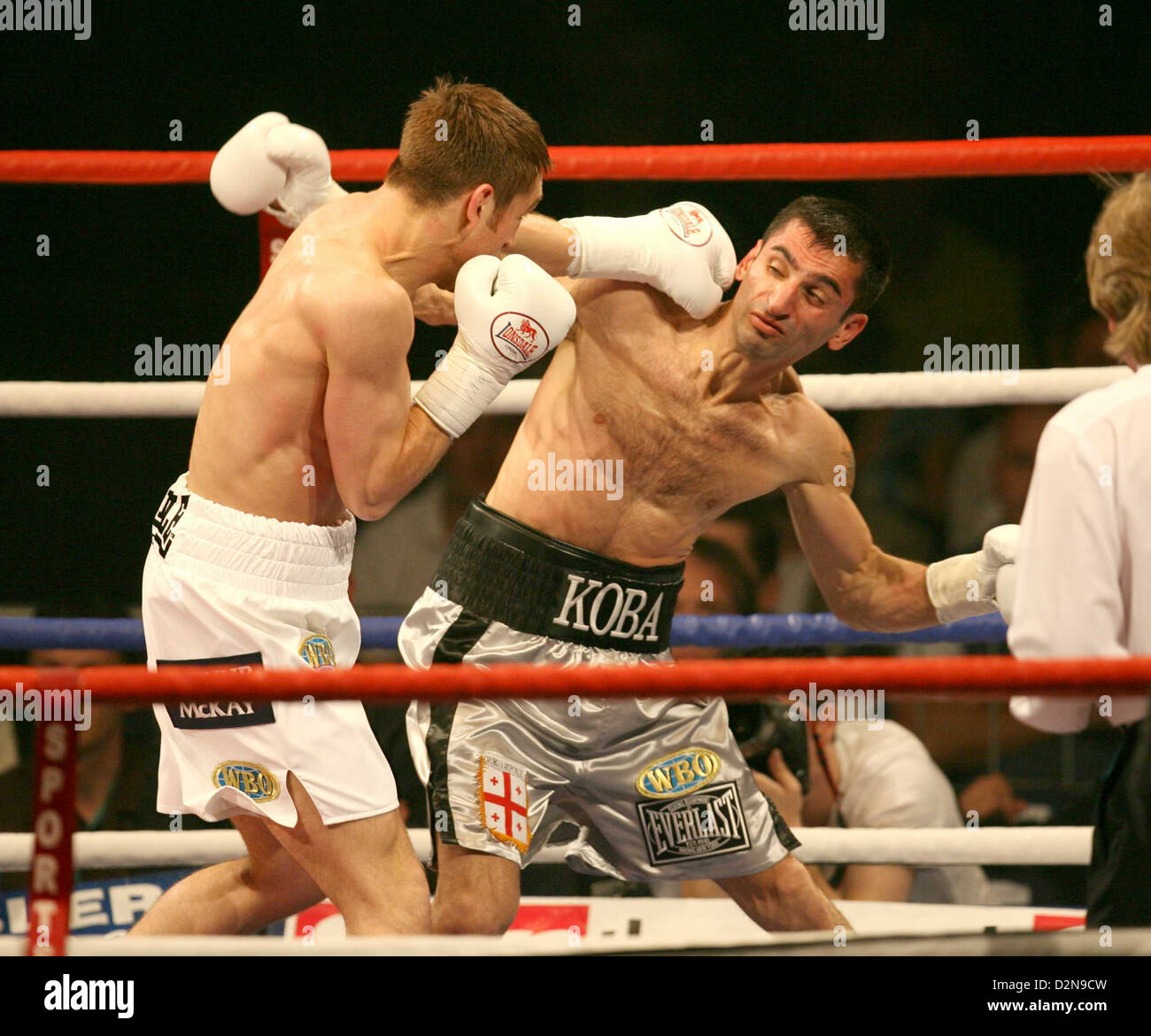 Alex Arthur Boxing High Resolution Stock Photography and Images - Alamy