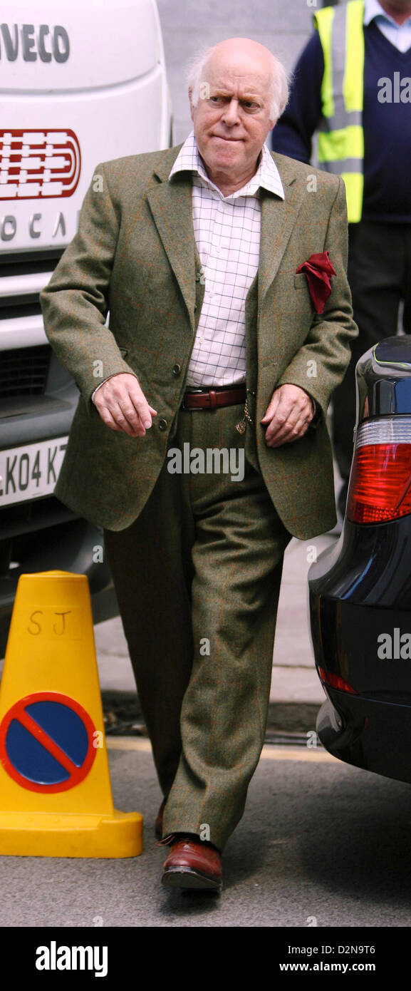 Clive Swift High Resolution Stock Photography and Images - Alamy