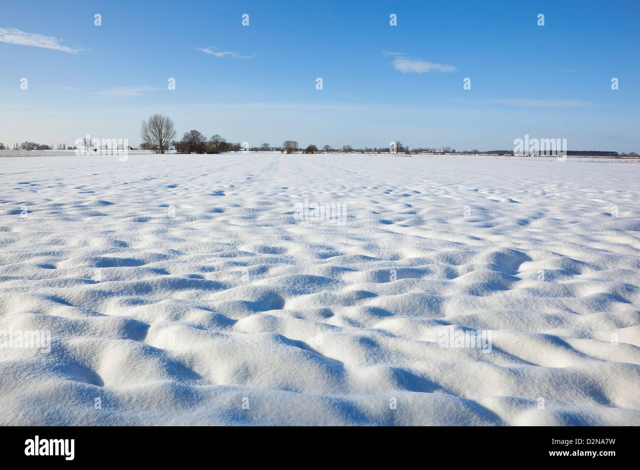 Textures in snow hi-res stock photography and images - Alamy