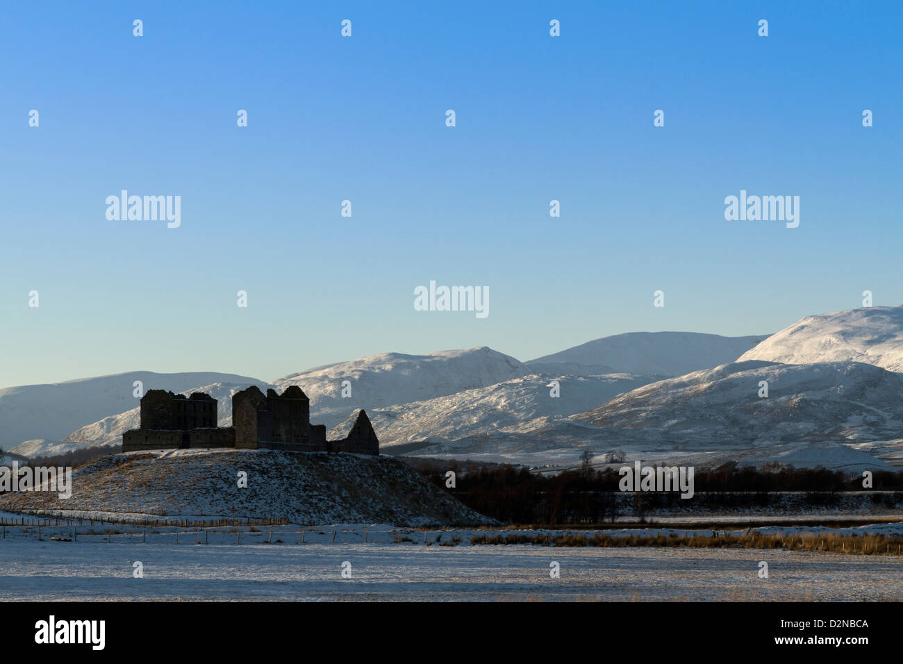 Ruthven barracks ruins hi-res stock photography and images - Alamy