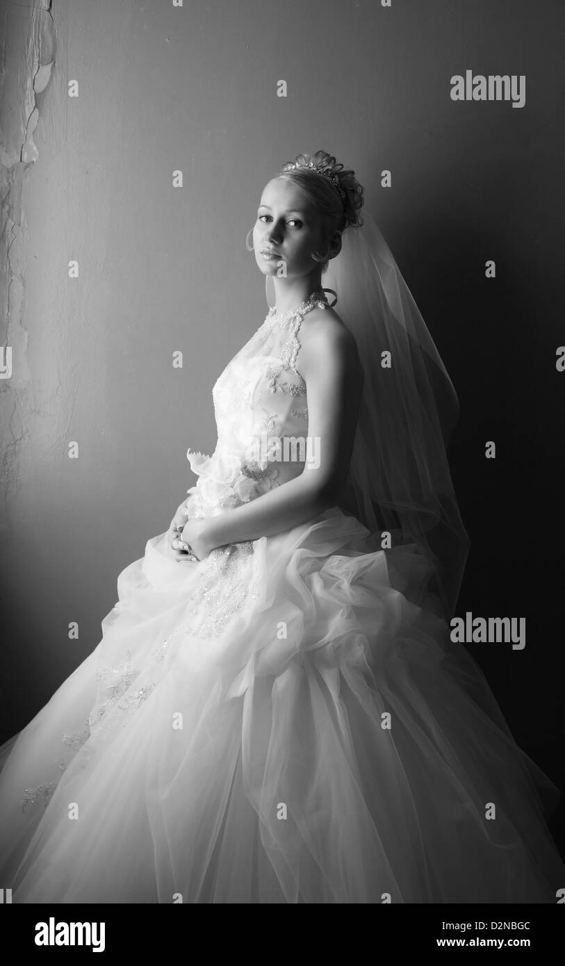 Beautiful bride getting ready wedding Black and White Stock Photos ...