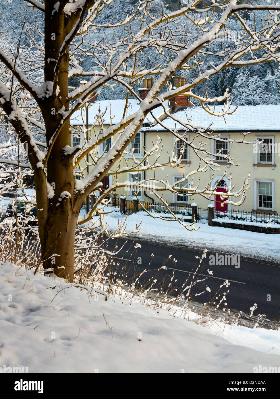 Peak district cottage, winter hi-res stock photography and images - Alamy