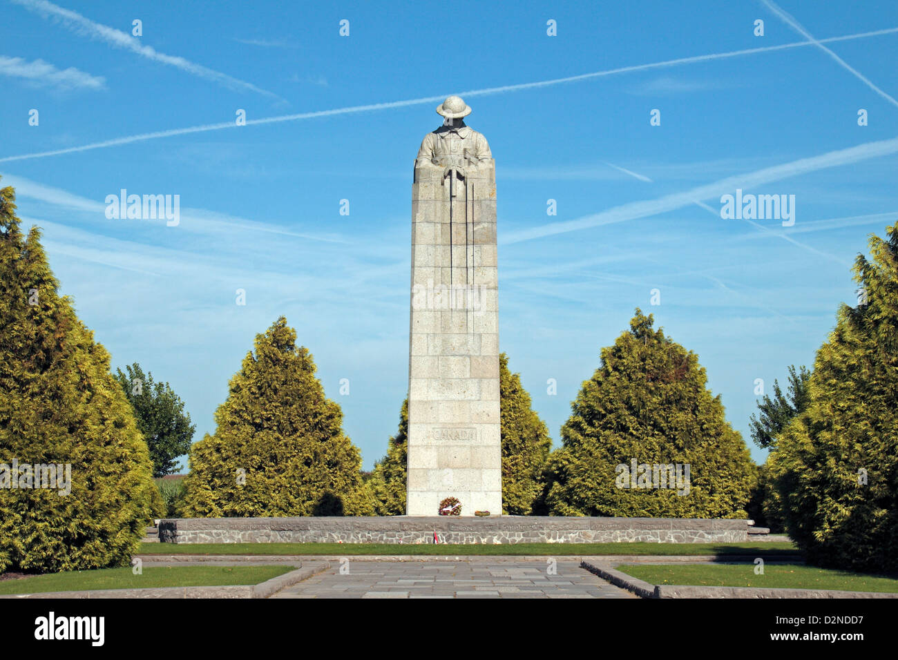 The Canadian Brooding Soldier memorial at Vancouver Corner, St Juliaan ...