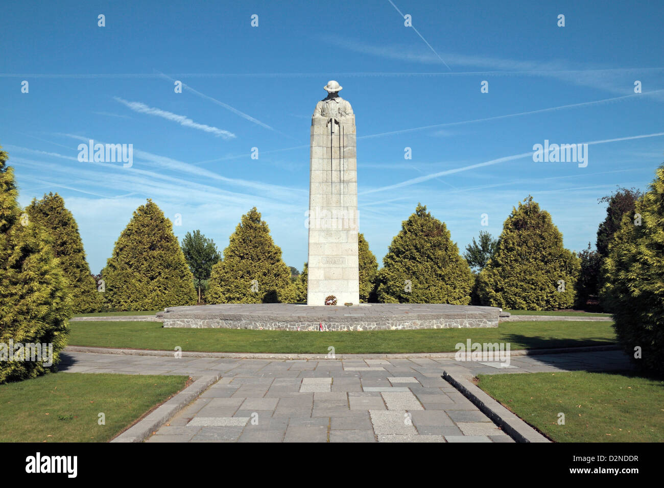 The Canadian Brooding Soldier memorial at Vancouver Corner, St Juliaan ...