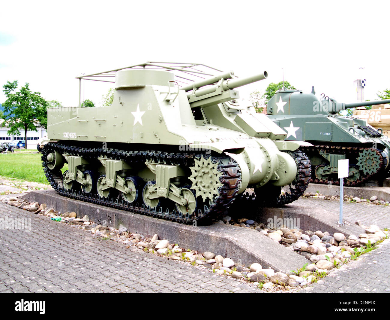 M7 priest howitzer hi-res stock photography and images - Alamy