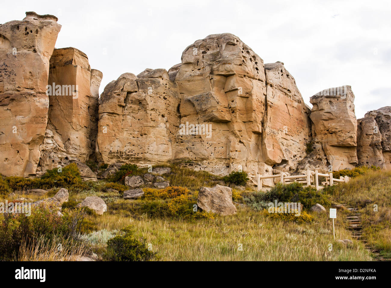 badlands rock formations, Writing on Stone Provincial Park, Alberta ...