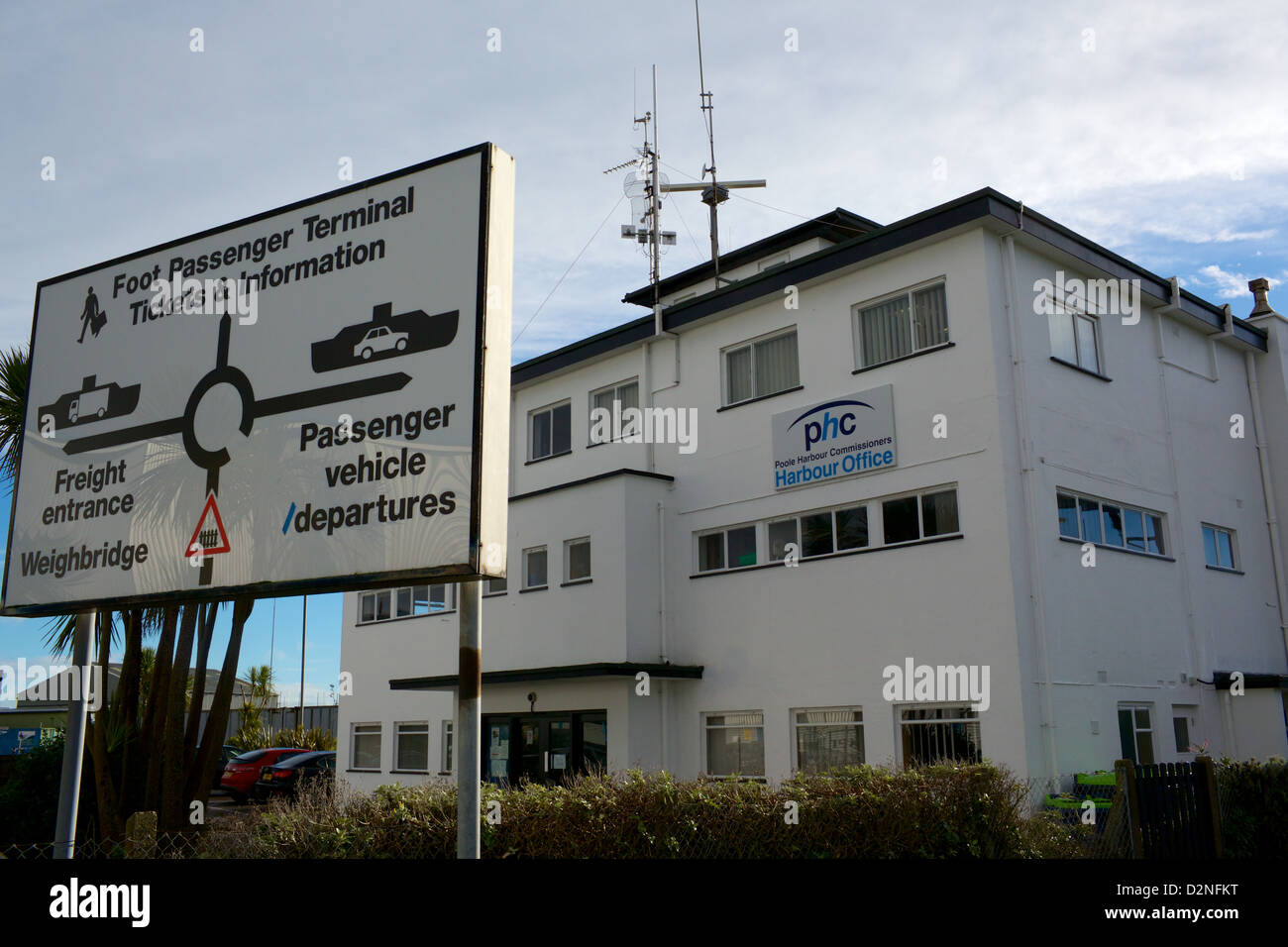 Ferry terminal road sign hi-res stock photography and images - Alamy