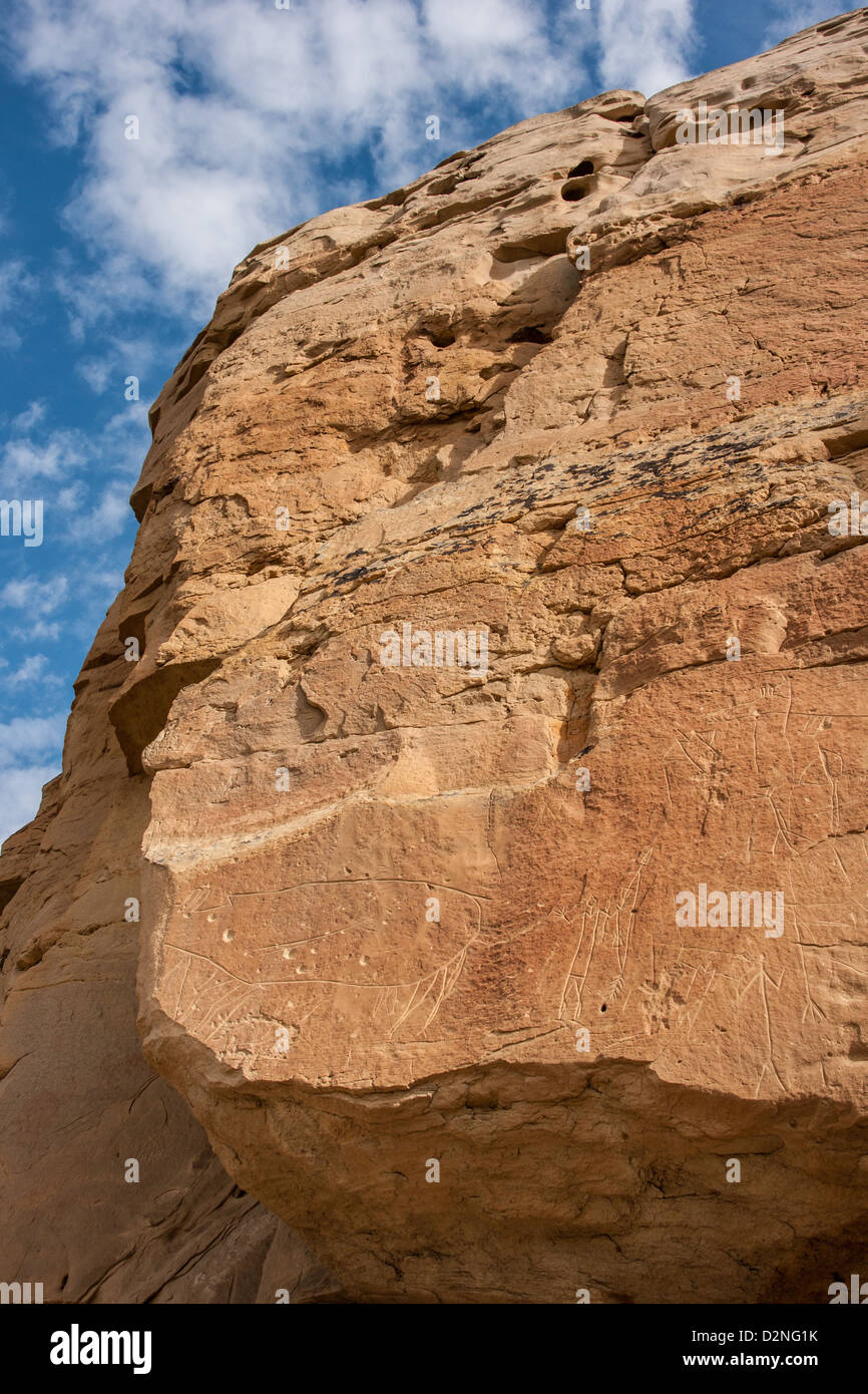 badlands rock formations, Writing on Stone Provincial Park, Alberta ...