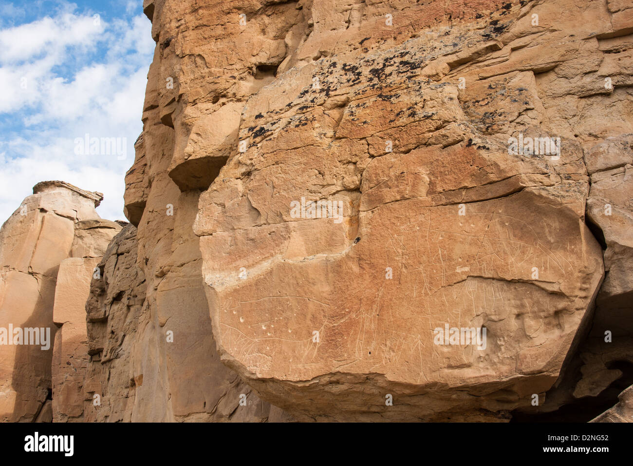 Geology native aboriginal petroglyphs rock drawings history hi-res ...