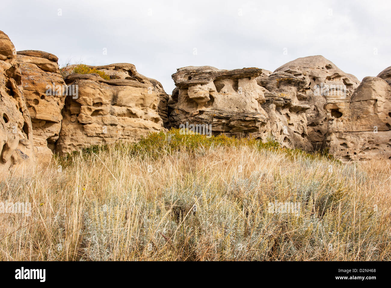 badlands rock formations, Writing on Stone Provincial Park, Alberta ...