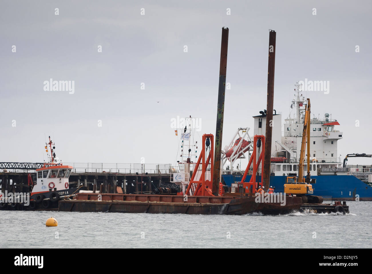 Dredging crane hi-res stock photography and images - Alamy