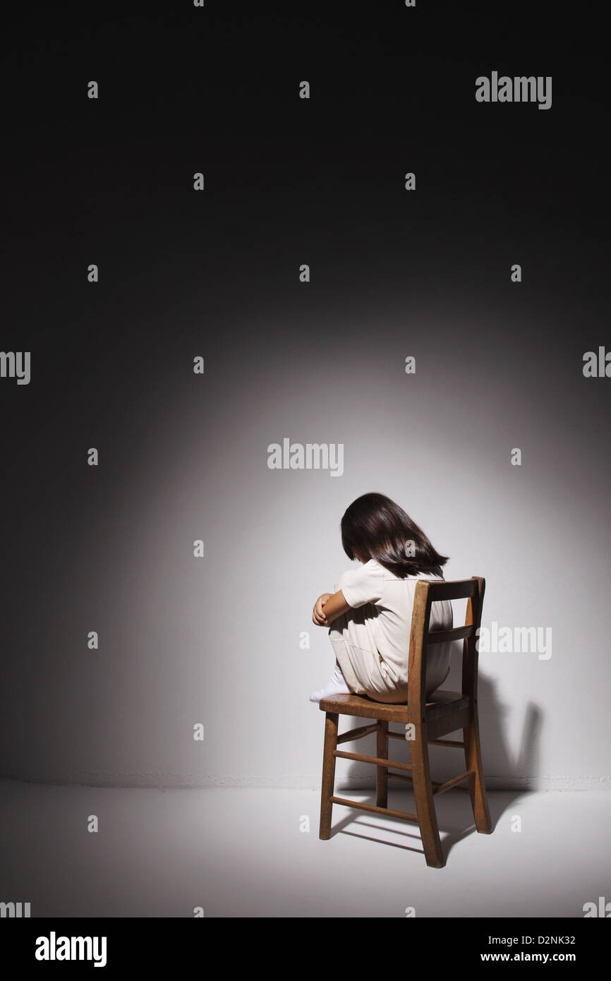 Child girl sad rear view hi-res stock photography and images - Alamy