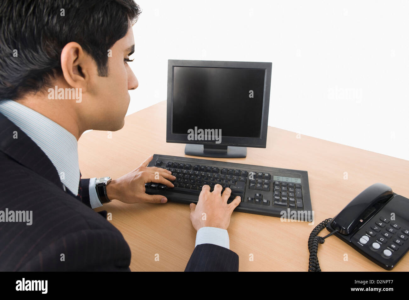 Man india computer screen hi-res stock photography and images - Alamy