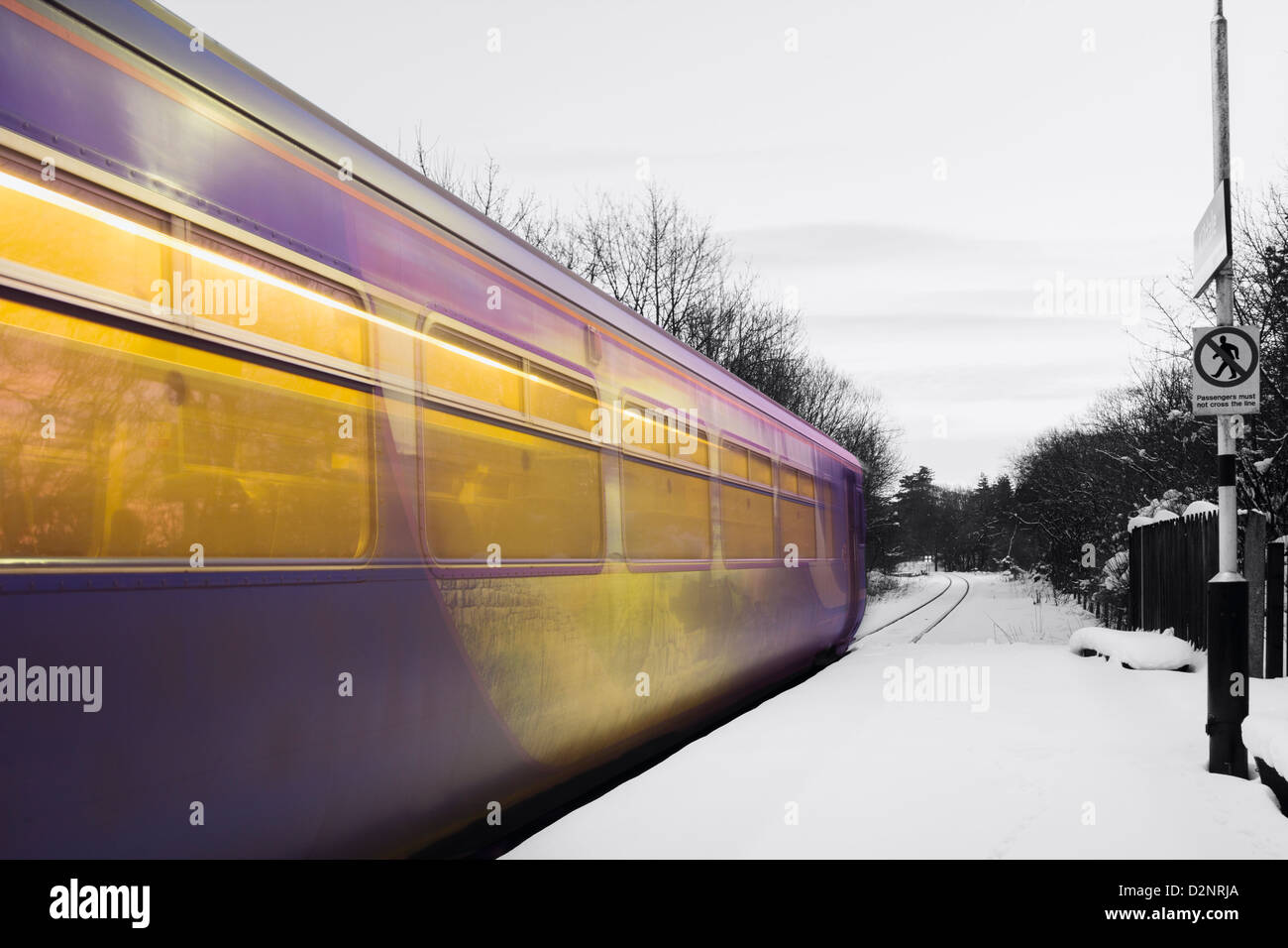 Train platform uk sunrise hi-res stock photography and images - Alamy