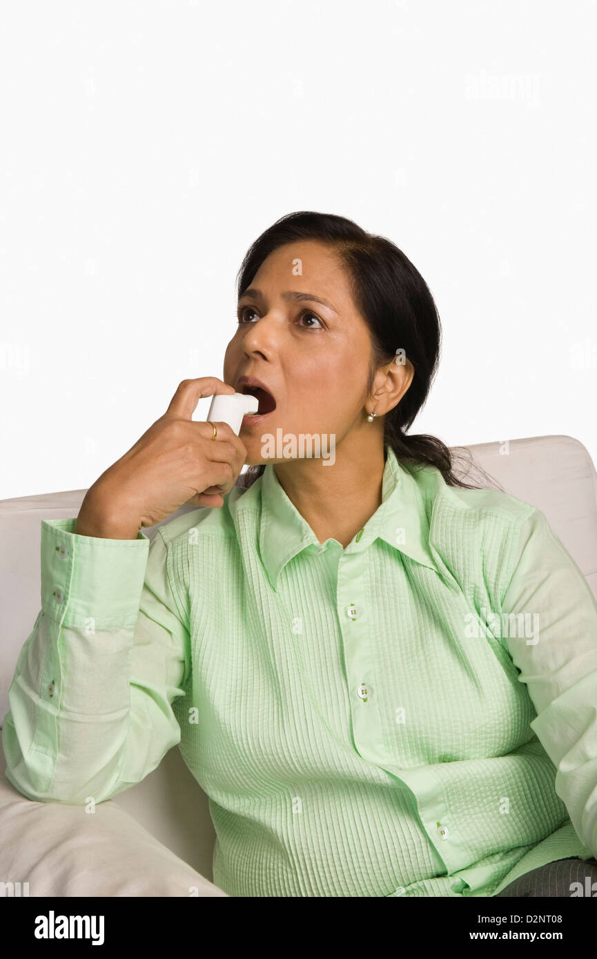 Indian using inhaler hi-res stock photography and images - Alamy