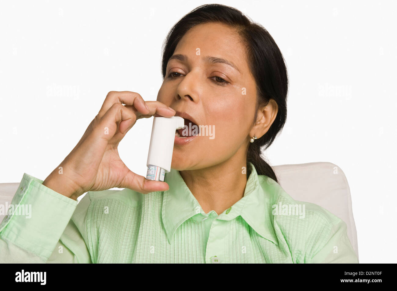 Indian using inhaler hi-res stock photography and images - Alamy