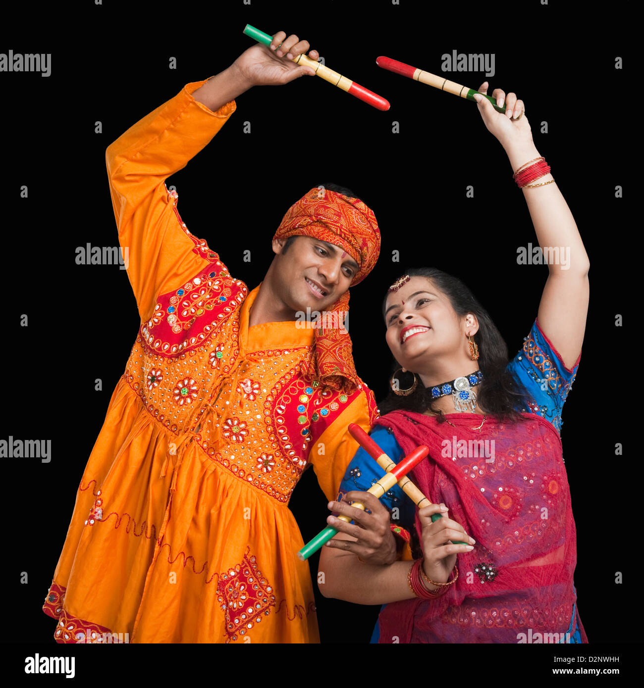 Couple garba dance hi-res stock photography and images - Alamy