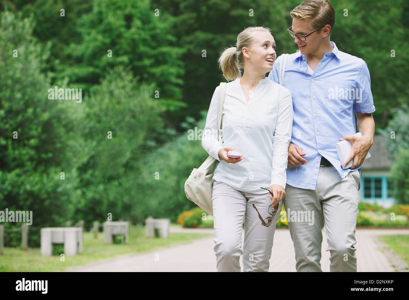 On a date hi-res stock photography and images - Alamy