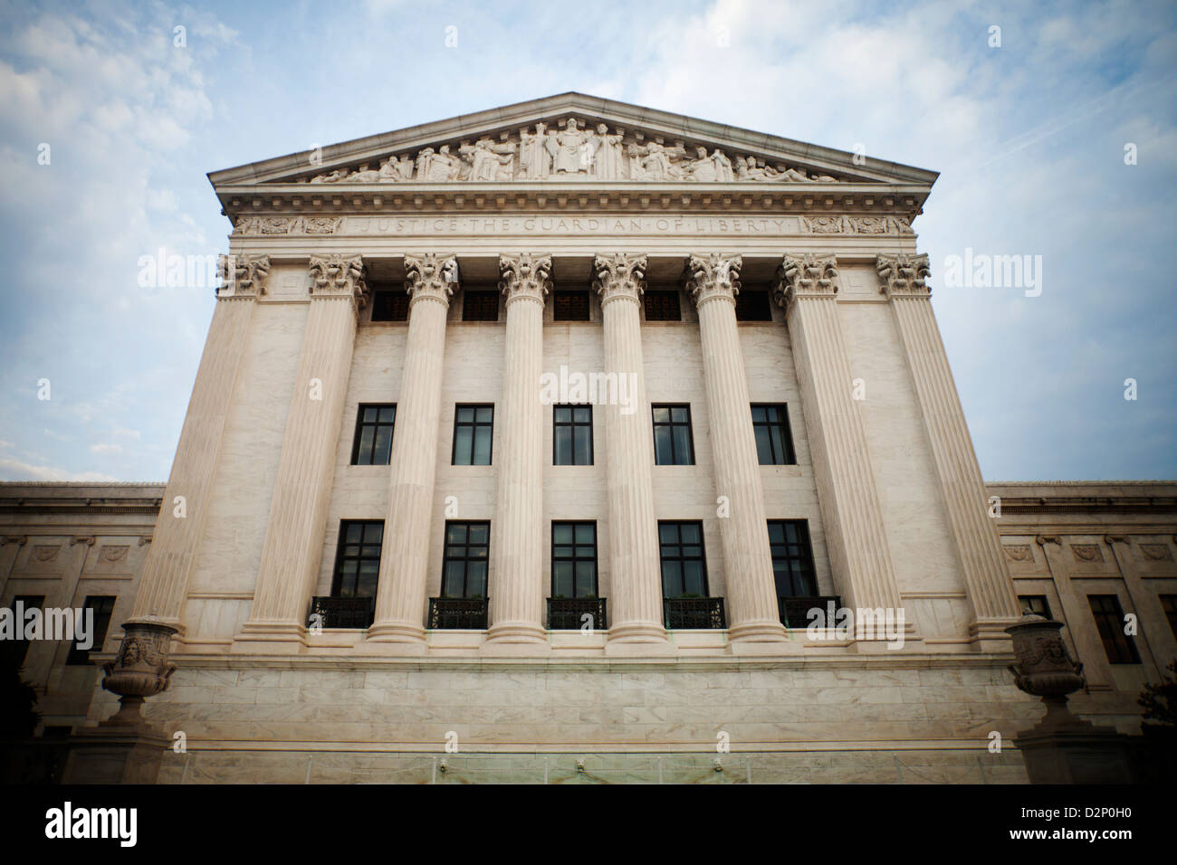 The neoclassical Supreme Court building in Washington DC Stock Photo ...