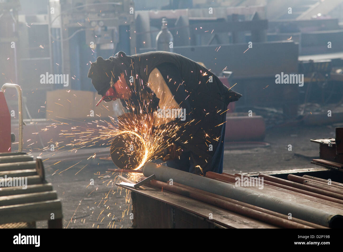 Ship cutting industry hi-res stock photography and images - Alamy