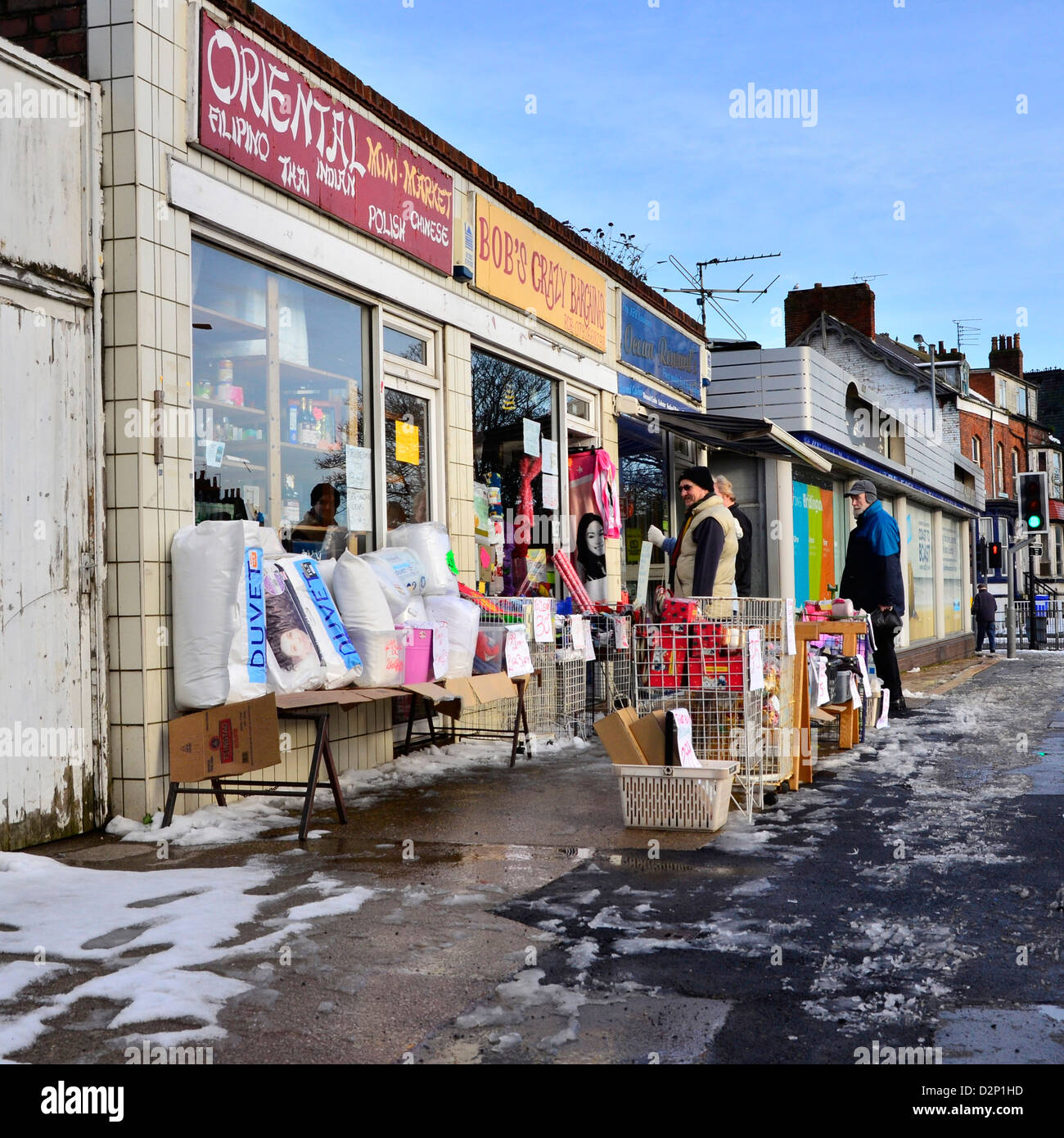 Outside display hi-res stock photography and images - Alamy