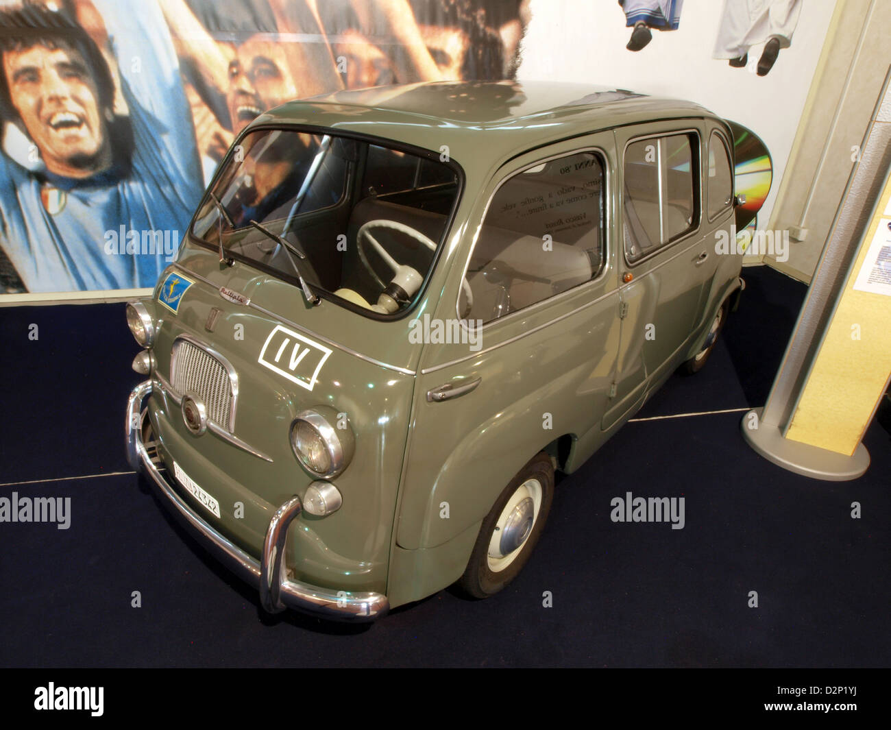 The FIAT Multipla police van is a compact vehicle used for police ...