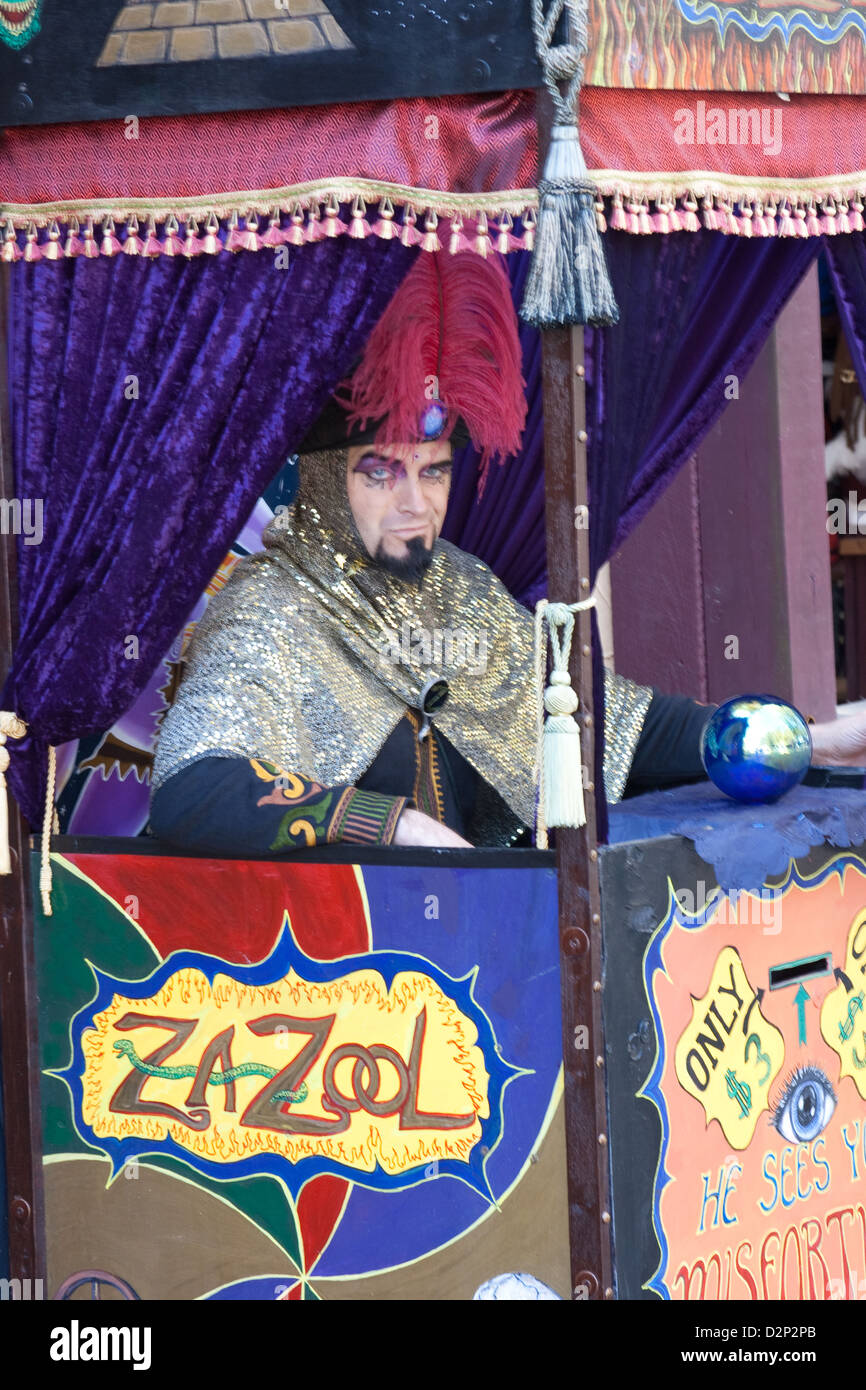 Fortune teller fair hi-res stock photography and images - Alamy