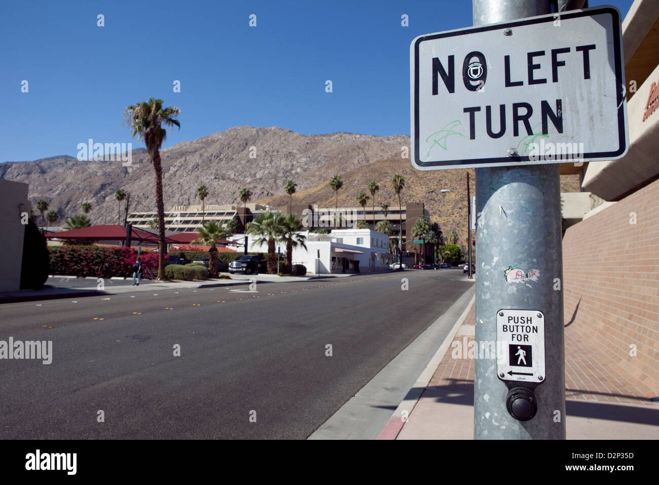 'no left turn' street and road sign, USA , Palm Springs Stock Photo - Alamy