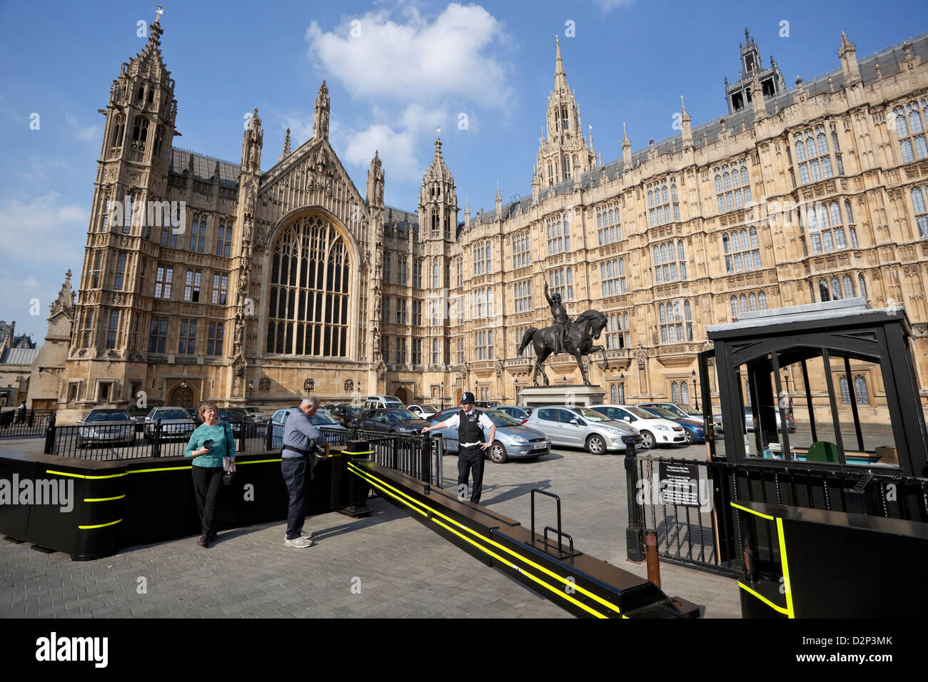 Visitors entry point to the Palace of Westminster (aka The Houses of ...