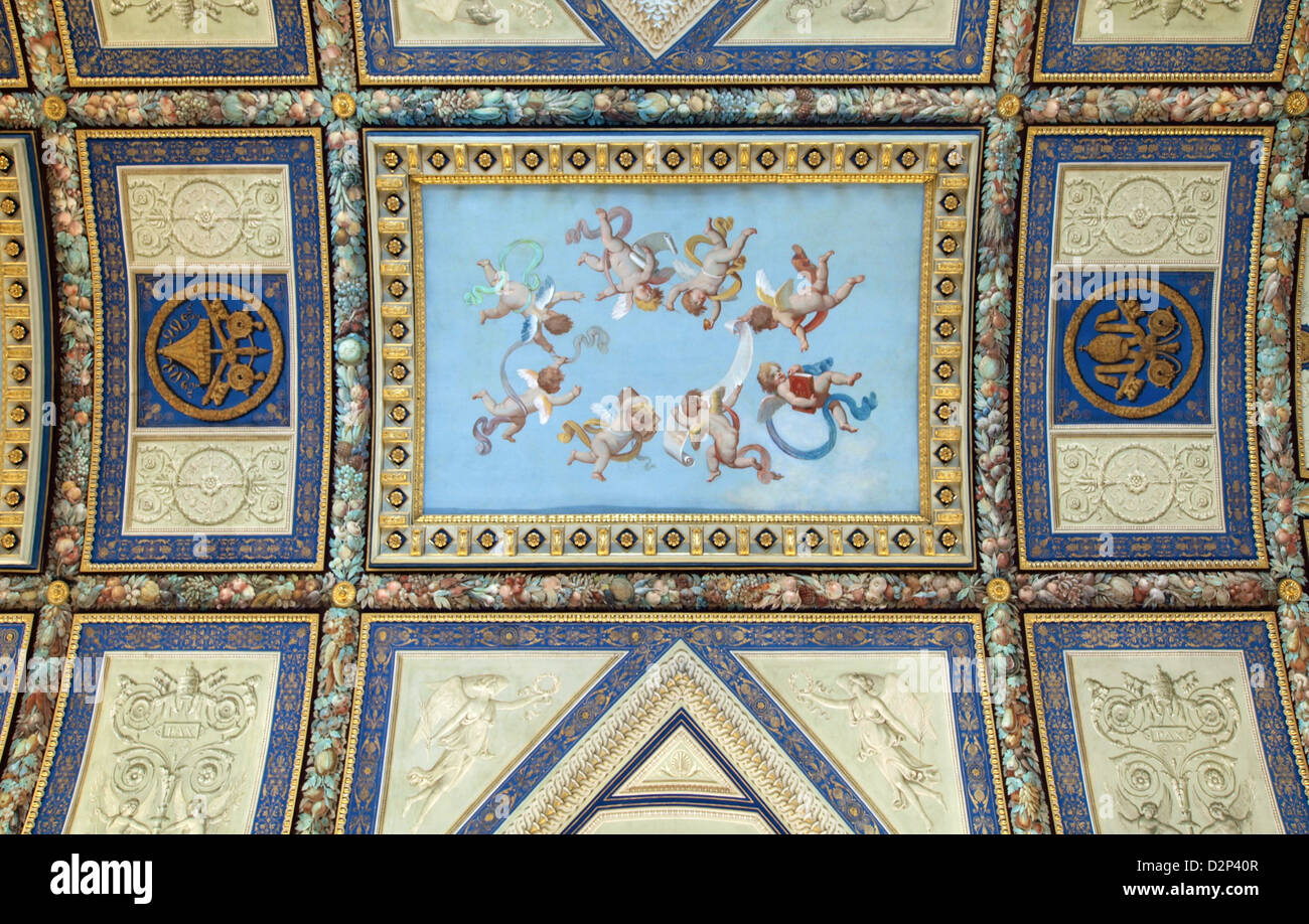 The Pigna is an iconic sculpture located in the Vatican Museums ...