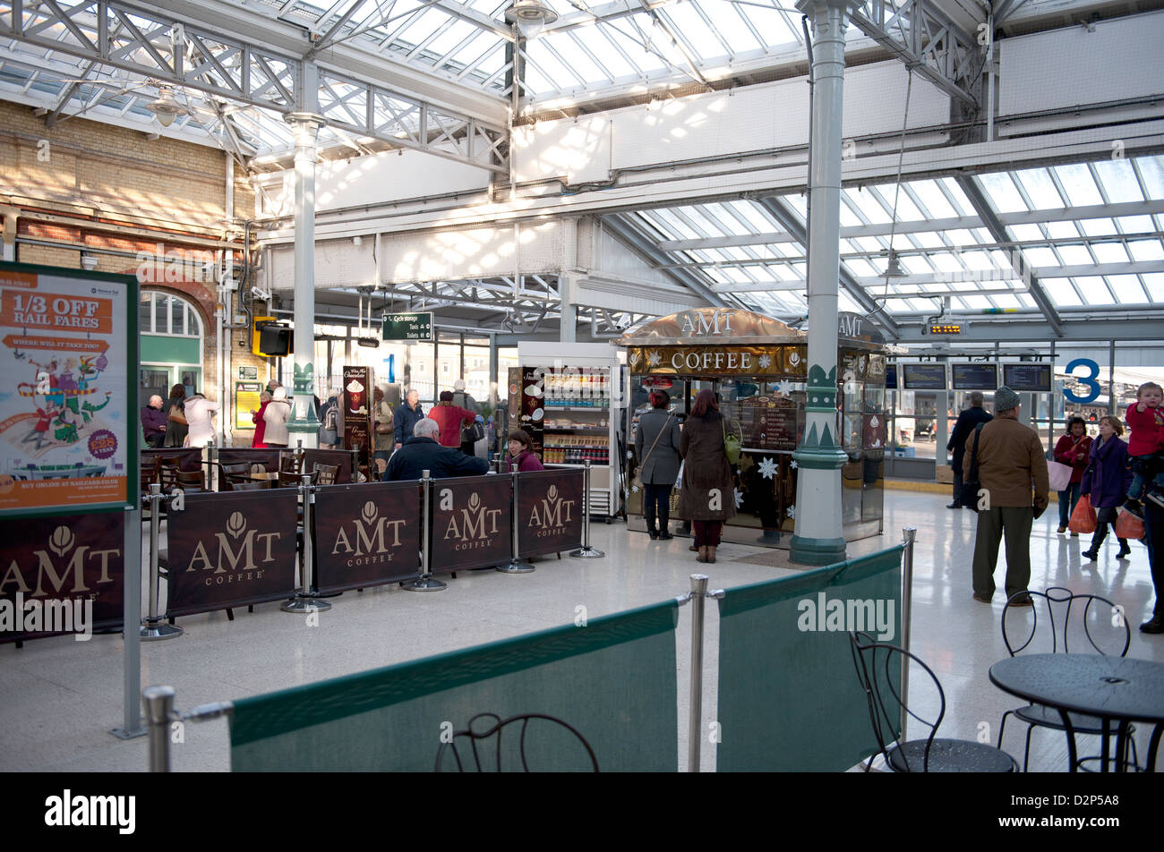 Eastbourne train station hi-res stock photography and images - Alamy