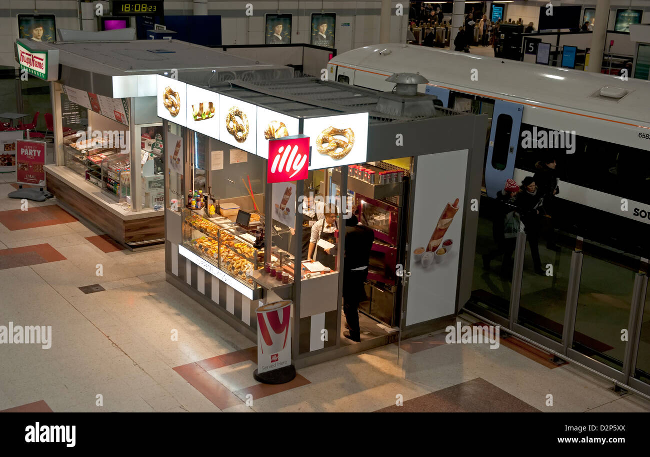 A food outlet on the concourse of Victoria Railway Station, UK Stock ...