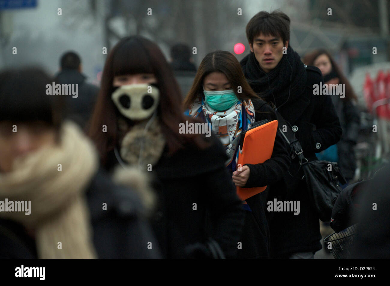 People wear masks thick haze hi-res stock photography and images - Alamy