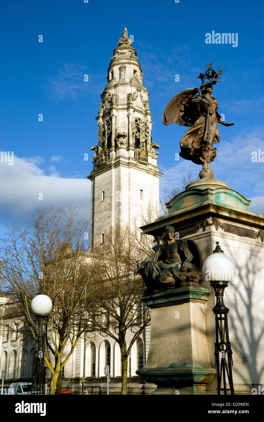 cardiff city hall clock tower and south african war memorial cathays ...